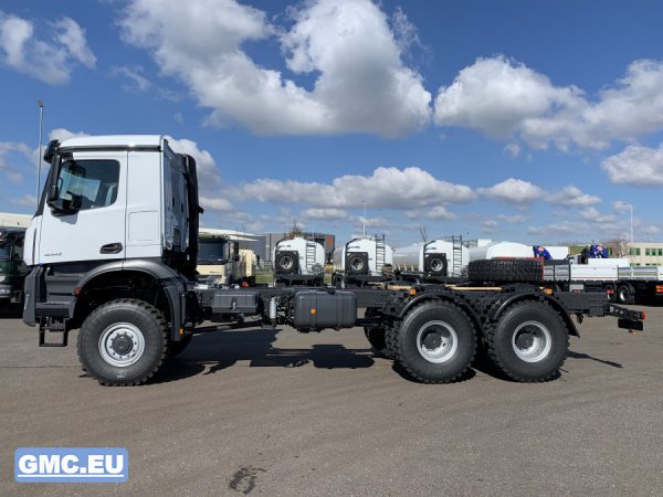Mercedes 4042-A 6x6 Chassis cabin - GM Construction